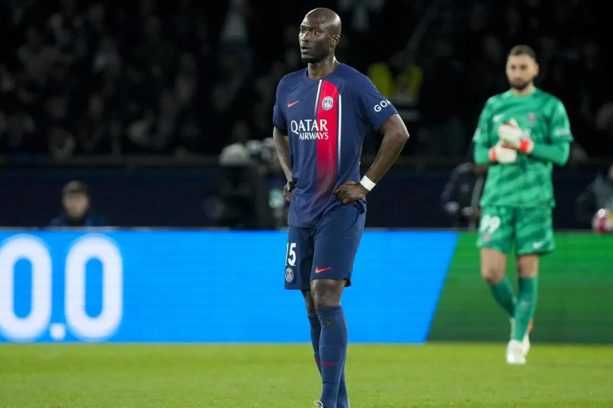 PSG Mercato : plusieurs clubs sur Danilo, Paris a fixé son prix ! - But ...