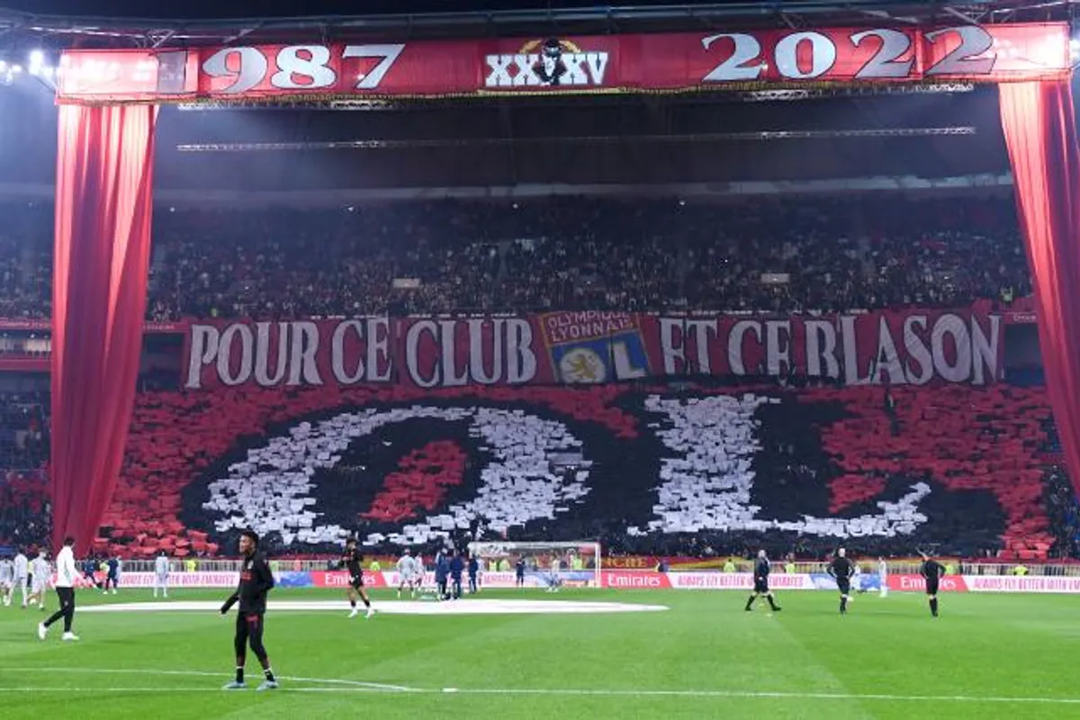 OL : les supporters lyonnais se préparent à mettre le feu à l'OM - But ...