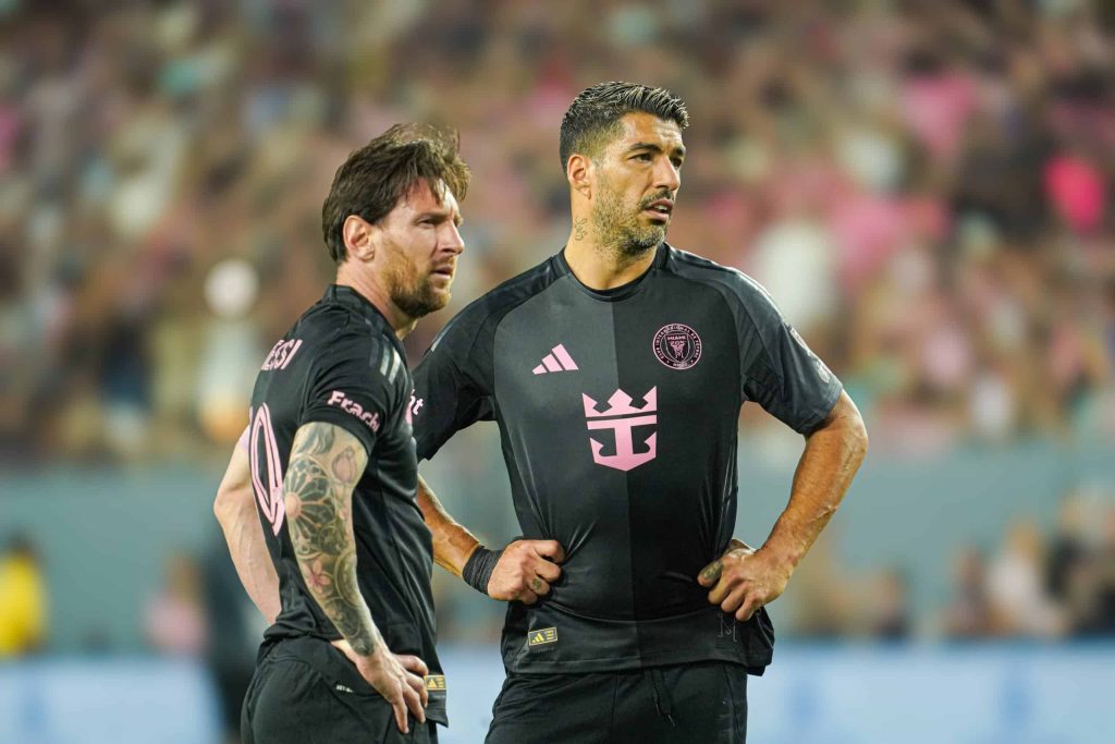 FC Barcelone : Suarez prend Messi pour taper sur le Barça - But ...