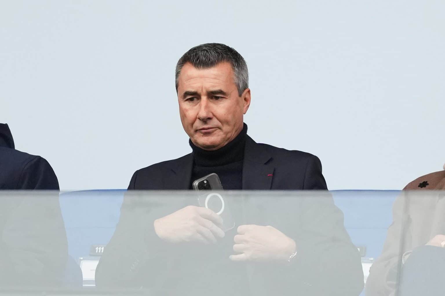 RC Strasbourg : Pierre Ménès clarifie l'avenir de Marc Keller et envoie ...